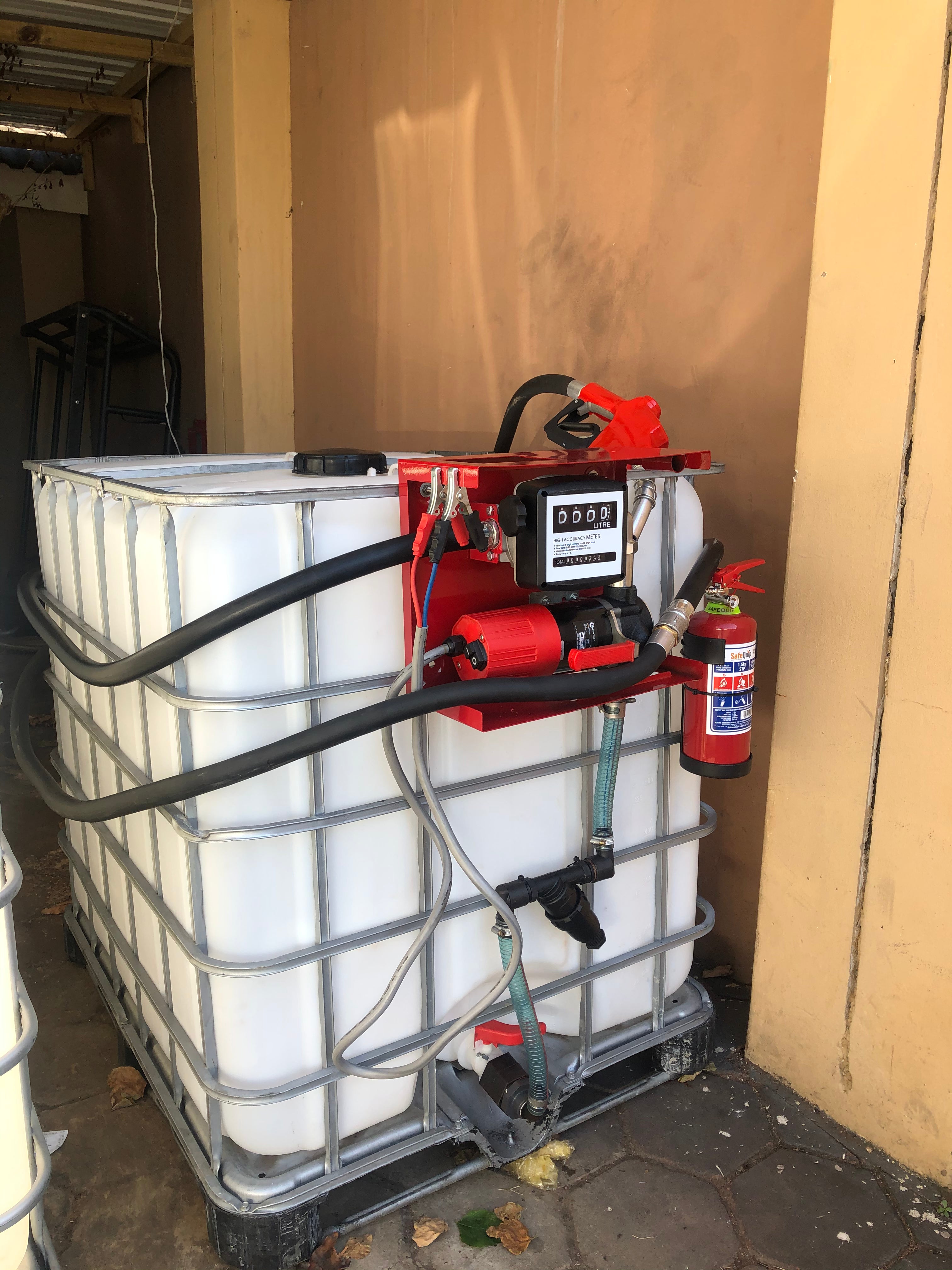 1000L 12V 70l/min Diesel/paraffin bowser (Standard) – YSG Pumps and Tanks